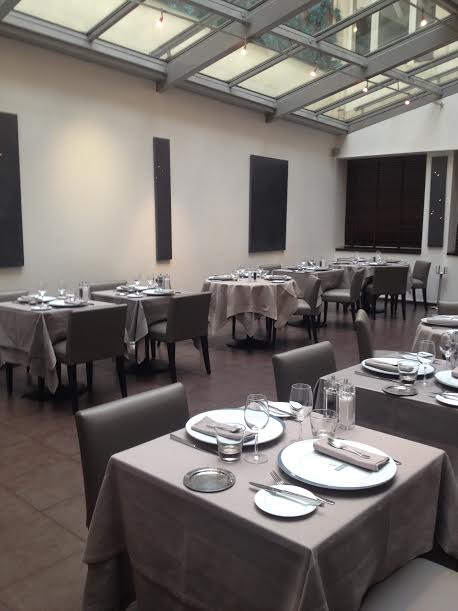 Ecole vatel. Restaurant d’application. Paris | La Femme Qui Marche